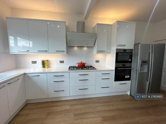 Berkeley Road North, Coventry, CV5 3 bed terraced house to rent £1,550 pcm £358 pw
