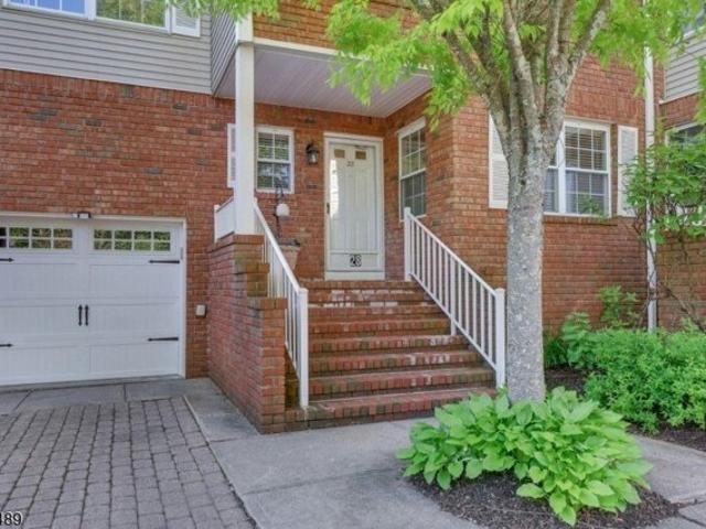 Berkeley Sq, Watchung, Condo For Sale