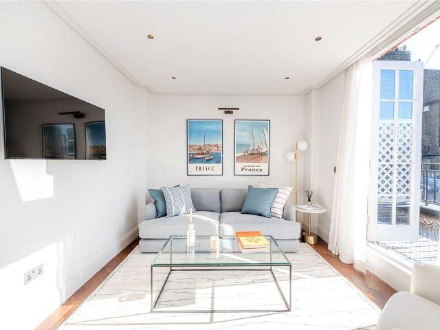 Berkeley Square, Mayfair, London W1J, 1 bed flat to rent, £6,500 pcm | PrimeLocation