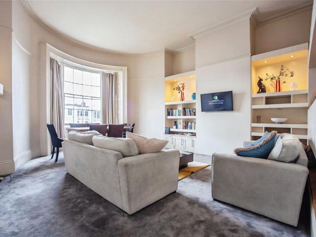 Berkeley Street, Cheltenham, Gloucestershire GL52, 3 bed flat to rent, £2,250 pcm | PrimeLocation