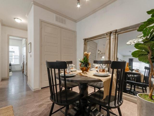 Berkshire Creekside 2 Bedroom Apartment for Rent at 677 Creekside Way, New Braunfels, TX 78130
