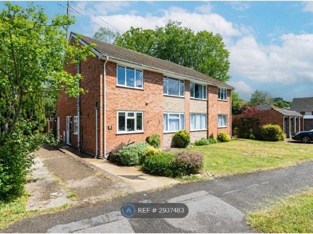 Berkshire, Ascot SL5, 2 bed flat to rent, £1,795 pcm | PrimeLocation