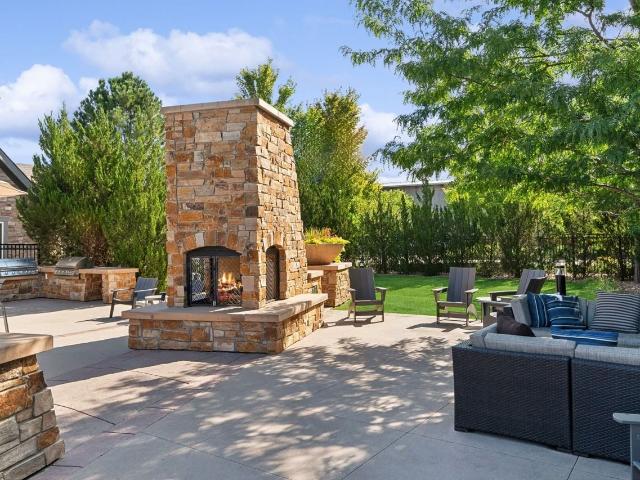 Berkshire Aspen Grove 1 Bedroom Apartment for Rent at 7317 S Platte River Pkwy, Littleton, CO 80120