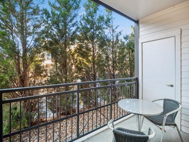 Berkshire Aspen Grove 1 Bedroom Apartment for Rent at 7317 S Platte River Pkwy, Littleton, CO 80120
