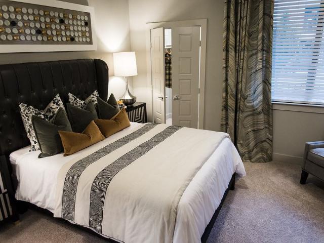 Berkshire Auburn 2 Bedroom Apartment for Rent at 5515 Arapaho Rd, Dallas, TX 75248 Willow Falls