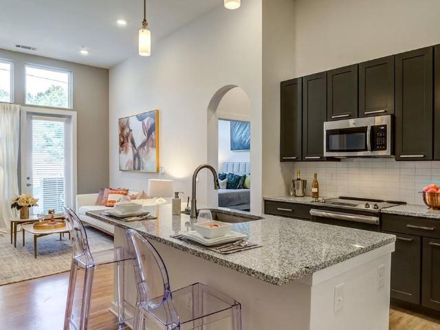 Berkshire Ballantyne 3 Bedroom Apartment for Rent at 3570 Toringdon Way, Charlotte, NC 28277 Whiteoak
