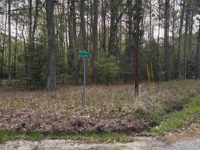 Berkshire Dr