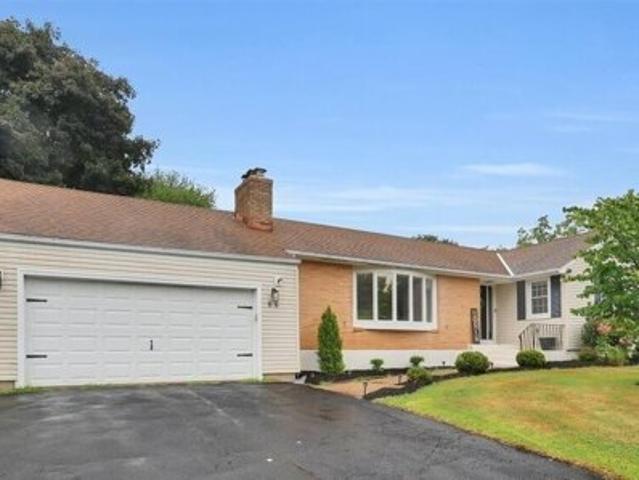 Berkshire Dr, Farmington, Home For Sale