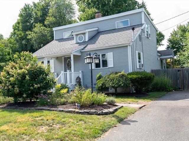 Berkshire Dr, Westfield, Home For Sale