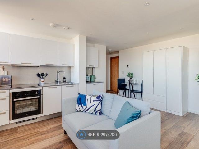 Berkshire House, Maidenhead SL6, Studio to rent, £1,425 pcm | PrimeLocation