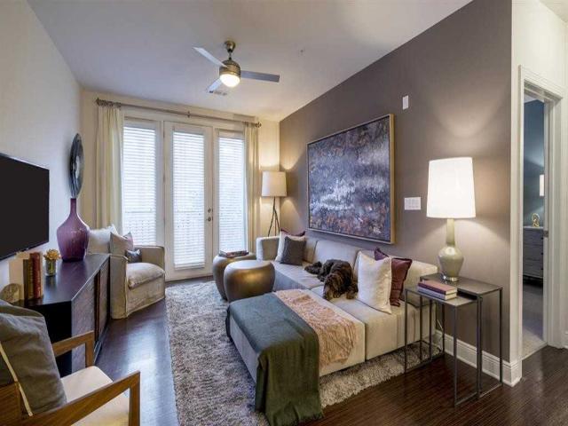 Berkshire Ninth Street 1 Bedroom Apartment for Rent at 749 9th St, Durham, NC 27705