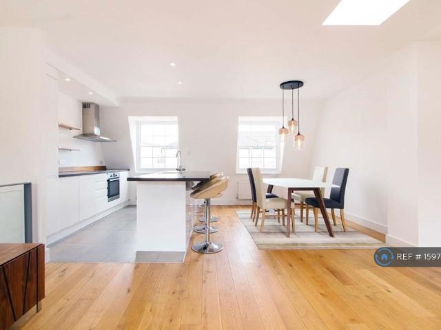 Bermondsey St, London, SE1 2 bed flat to rent £3,800 pcm £877 pw