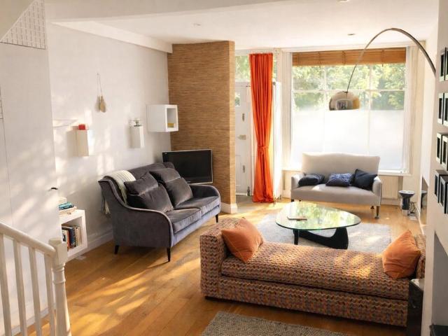 Bermondsey Street, London, SE1 2 bed terraced house to rent £5,850 pcm £1,350 pw