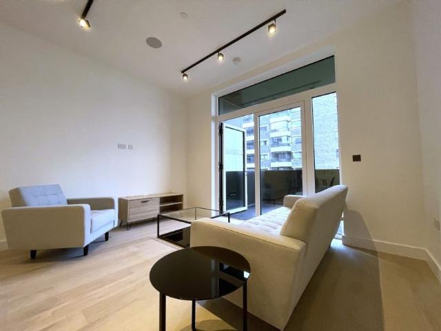 Bermondsey, 1 New Tannery Way, London, London SE1, 2 bed flat to rent, £3,250 pcm | PrimeLocation