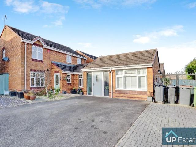 Bermuda Road, Nuneaton CV10, 6 bed detached house to rent, £2,000 pcm | PrimeLocation