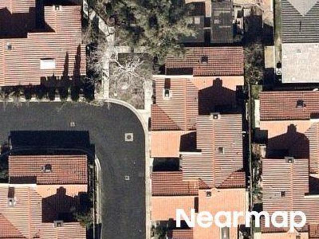 Bernard St Unit 33c