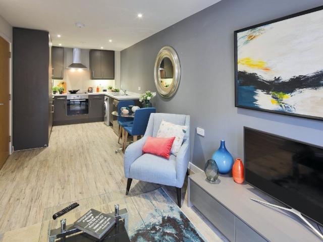 Bernard Street, Ocean Village SO14, 2 bed flat to rent, £1,547 pcm | PrimeLocation