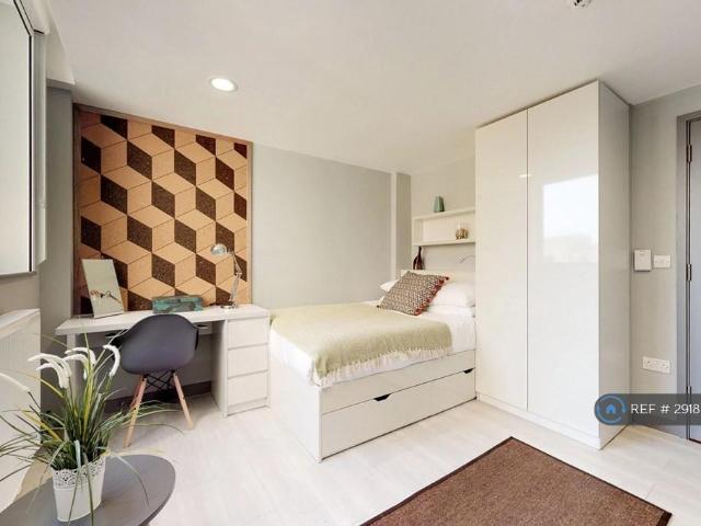 Bernard Street, Southampton, SO14 Studio to rent £1,127 pcm £260 pw