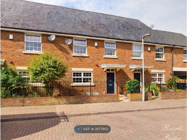 Bernardines Way, Buckingham MK18, Room to rent, £850 pcm | PrimeLocation
