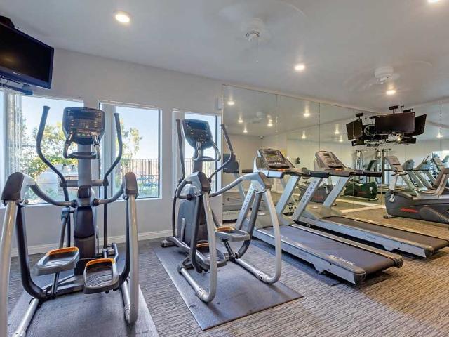 Bernardo Crest 2 Bedroom Apartment for Rent at 11820 Paseo Lucido, San Diego, CA 92128 Rancho Bernardo