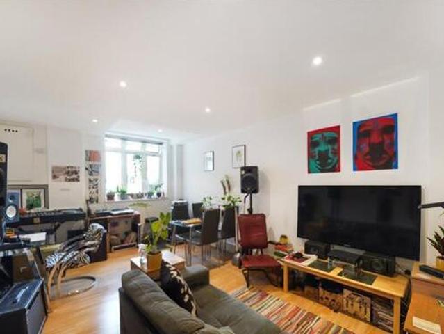 Bernhard Baron House, Henriques Street, 2 Bedroom Apartment