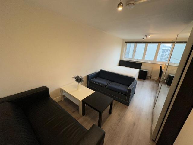 Bernhardt Crescent, London NW8, 2 bed shared accommodation to rent, £950 pcm | PrimeLocation