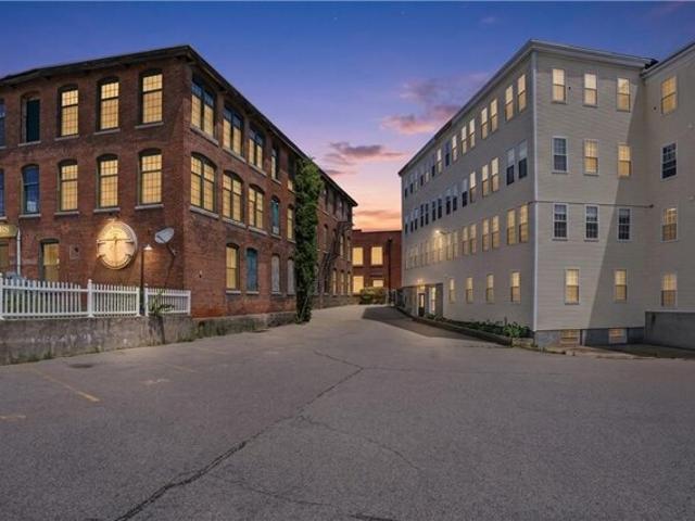 Bernon St Apt,woonsocket, Condo For Sale