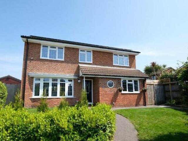 Bernwood Grove, Langley, 4 Bedroom Detached