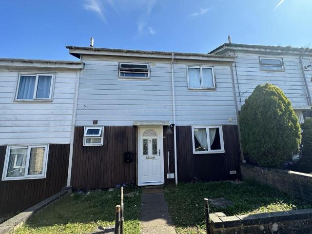 Bernwood Road, Headington, Oxford. 4 bed terraced house to rent £2,100 pcm £485 pw