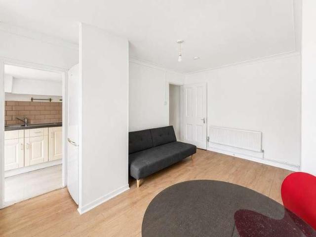 Berriman Road, Holloway, N7