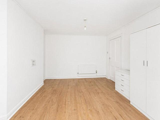 Berriman Road, Holloway 1 bed flat to rent £1,850 pcm £427 pw