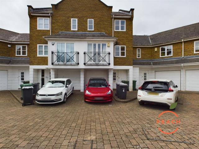 Berridge Mews, West Hampstead NW6, 4 bed terraced house to rent, £4,500 pcm | PrimeLocation