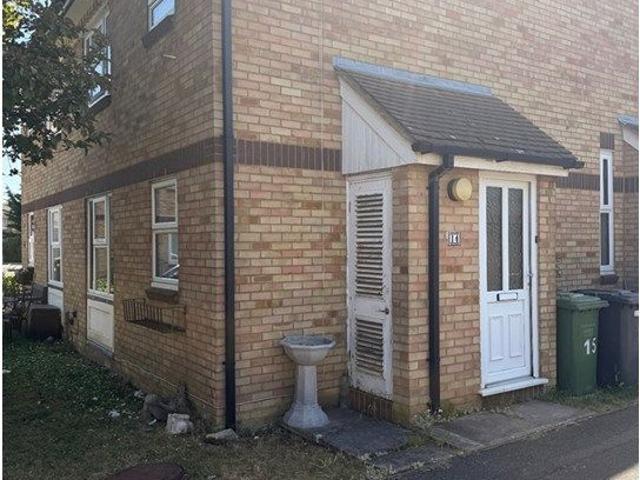 Berrow Close, Luton LU2, 1 bed semi detached house to rent, £1,000 pcm | PrimeLocation
