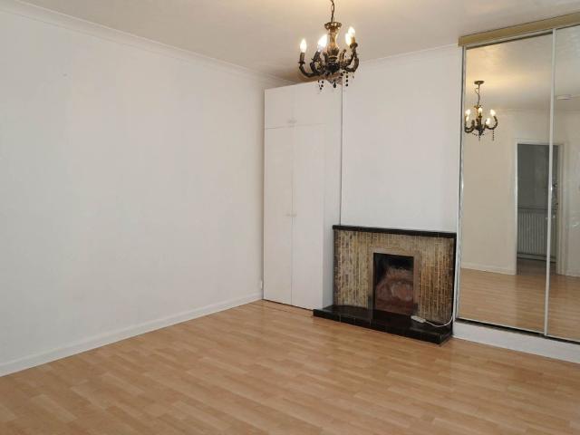 Berry Way, South Ealing W5, 3 bed semi detached house to rent, £2,800 pcm | PrimeLocation