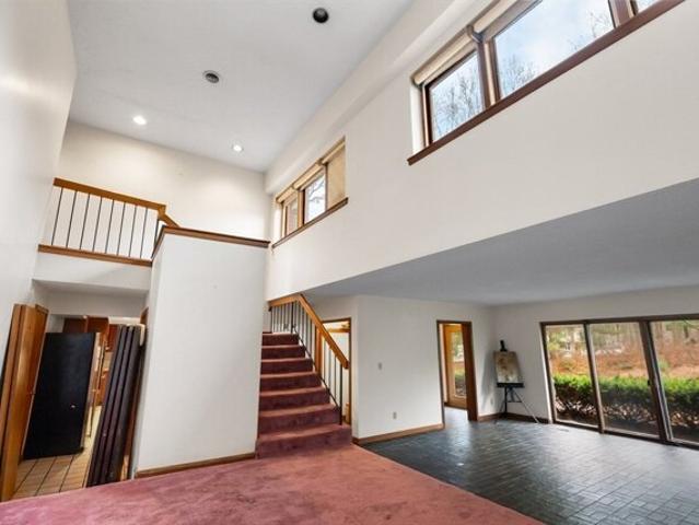 Berry Cir, Hamilton, Home For Sale