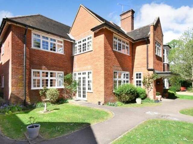 Berry Court, Hook, 2 Bedroom Apartment