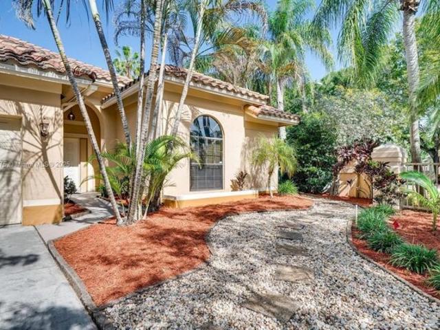 Berry Dr, Cooper City, Home For Sale