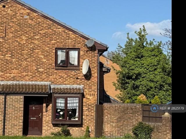 Berrydale Road, Hayes, UB4 1 bed semi detached house to rent £1,580 pcm £365 pw