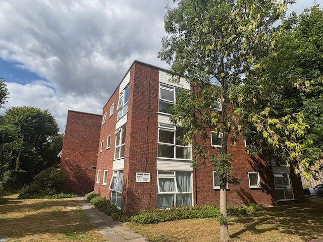 Berrylands Road, Surbiton KT5, 2 bed flat to rent, £1,495 pcm | PrimeLocation