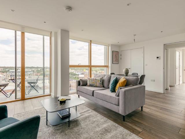 Bershire House at Essential Living. 1 bed apartment to rent £1,650 pcm £381 pw