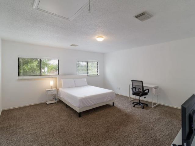 Best home in San Antonio! 13min from SAT Airport
