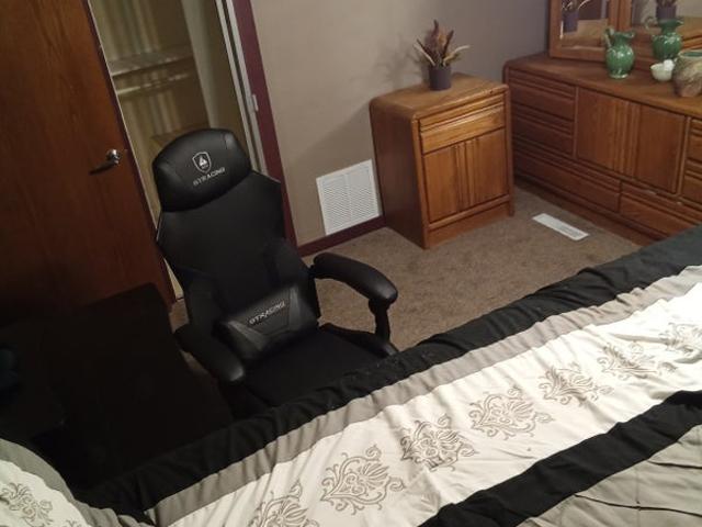 Best room in Omaha guaranteed close to everything