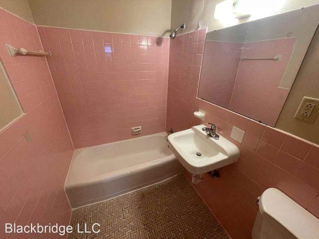 BestPenn Management 2 Bedroom Apartment for Rent at 1651 905/1074/1447/1721/1651 7th Street, Roseville, MN 55117 Roseville