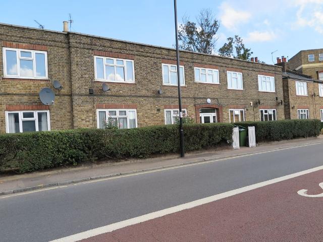 Bestwood Street, Deptford SE8, 3 bed flat to rent, £1,850 pcm | PrimeLocation