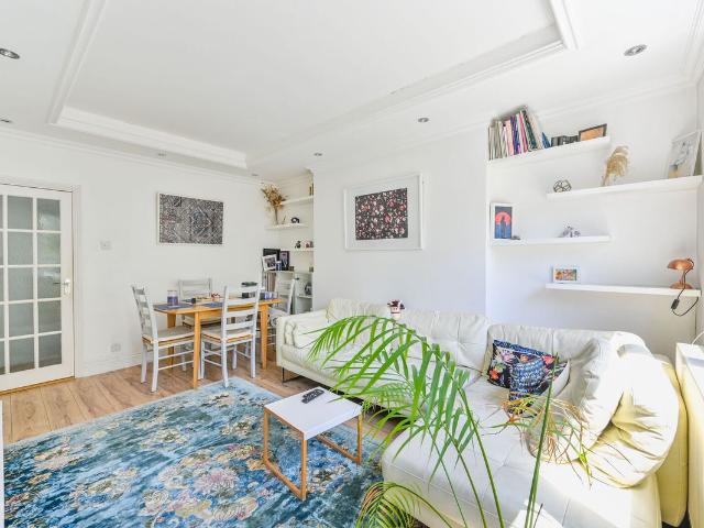 Besant House, Boundary Road, St John's Wood, London NW8, 2 bed flat to rent, £2,800 pcm | PrimeLocation