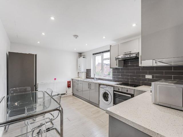 Besant Walk, Holloway N7, 3 bed flat to rent, £2,950 pcm | PrimeLocation