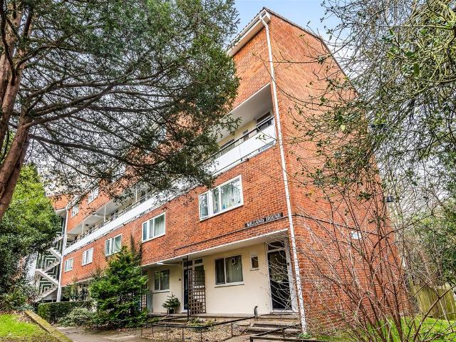 Bessborough Road, London SW15, 4 bed flat to rent, £2,600 pcm | PrimeLocation