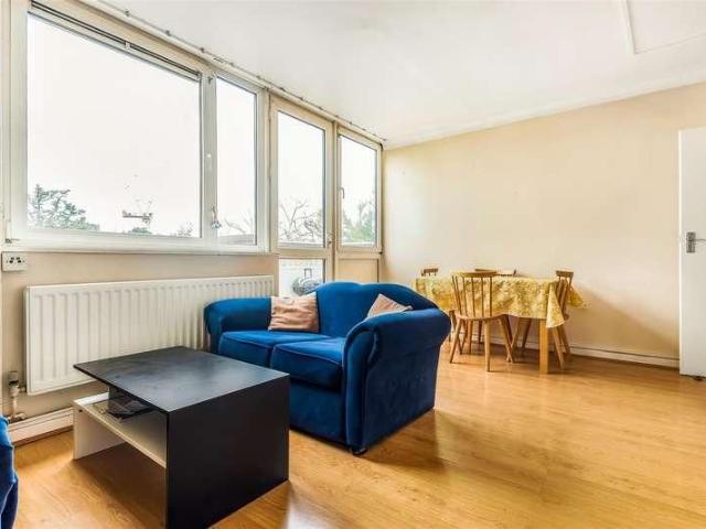 Bessborough Road, Sw Availableh July With Balcony, SW15