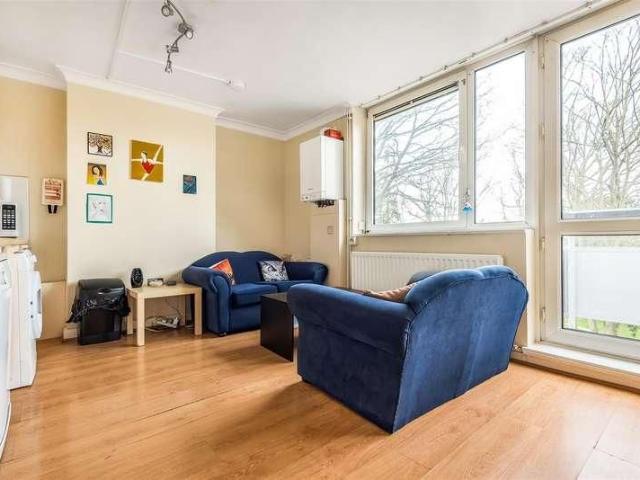 Bessborough Road, Sw Availableh July With Balcony, SW15