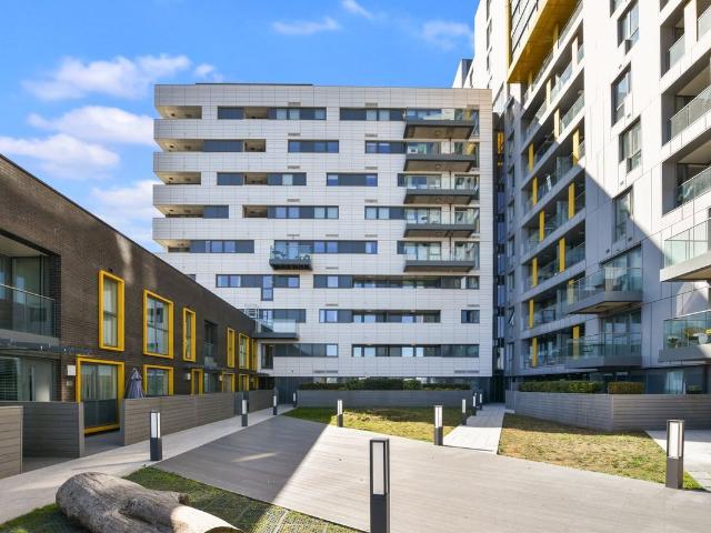 Bessemer Place, London SE10, 1 bed flat to rent, £1,950 pcm | PrimeLocation